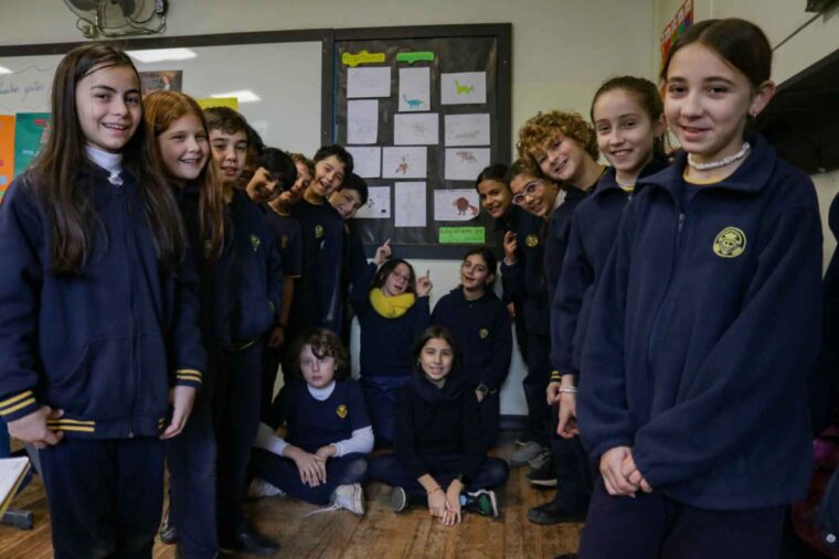 Instituto Crandon : Bilingual Education